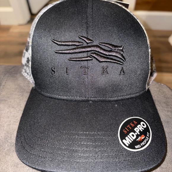 sitka | Accessories | Sitka Black And Gray Midpro Cap | Poshmark
